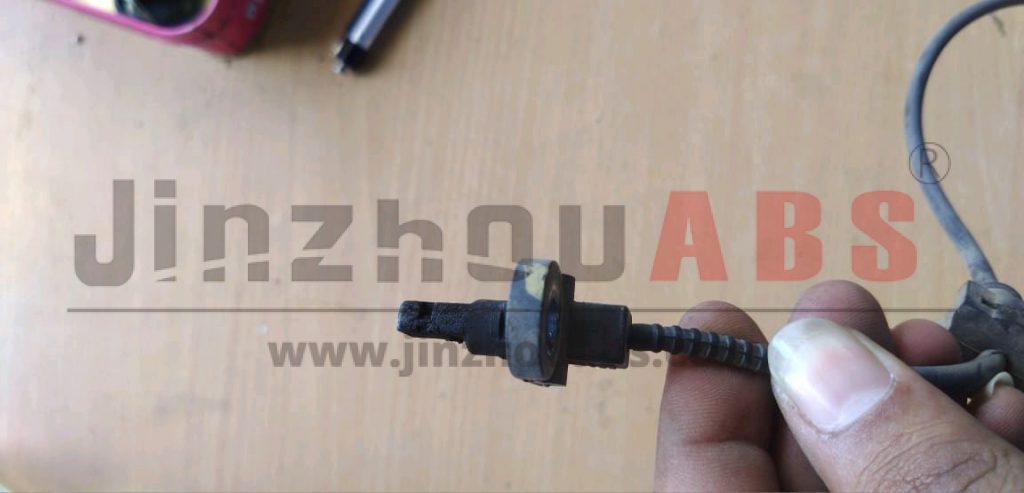 How can ABS sensors improve braking performance? - jinzhouABS